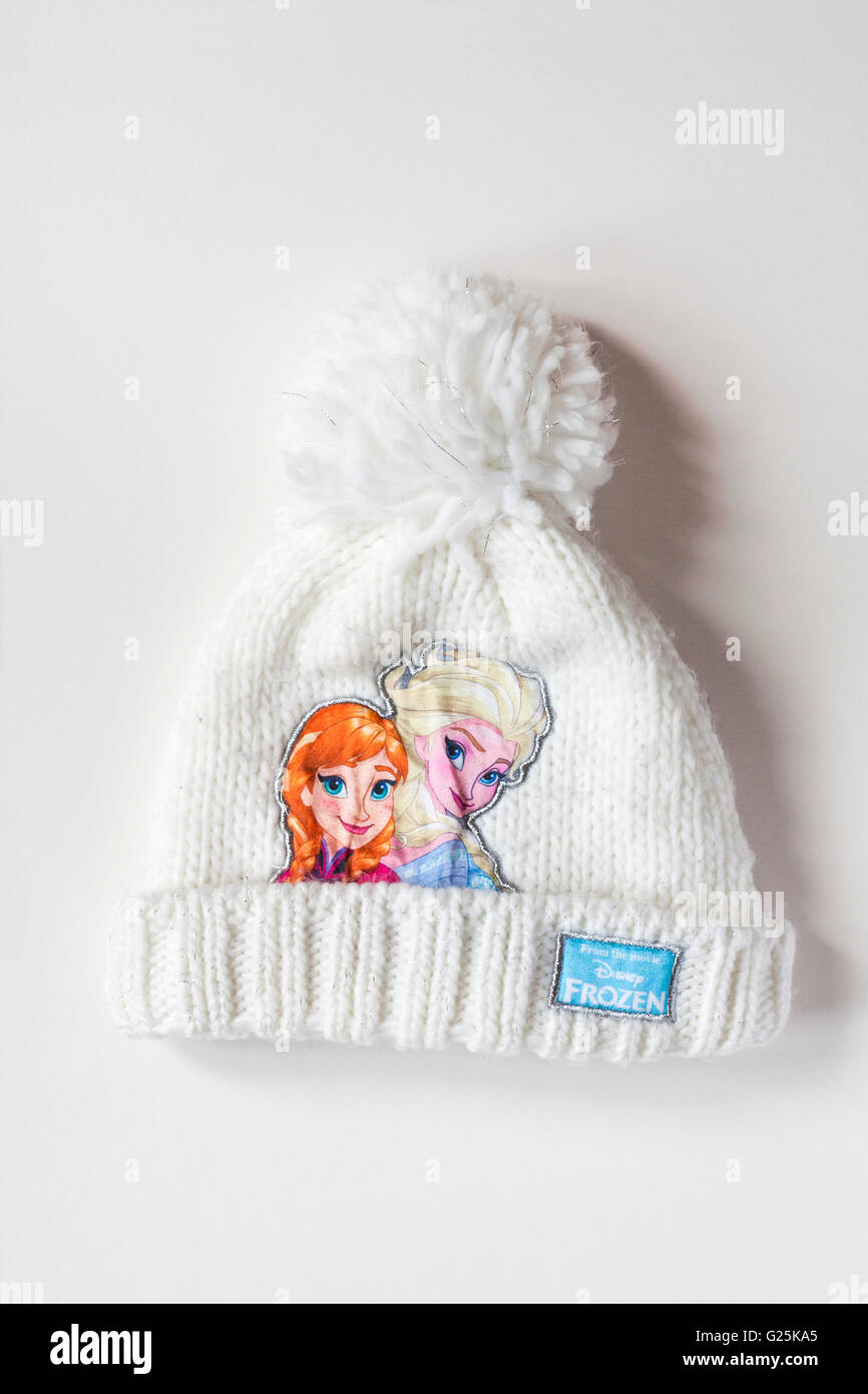 Anna and elsa from frozen hi-res stock photography and images - Alamy