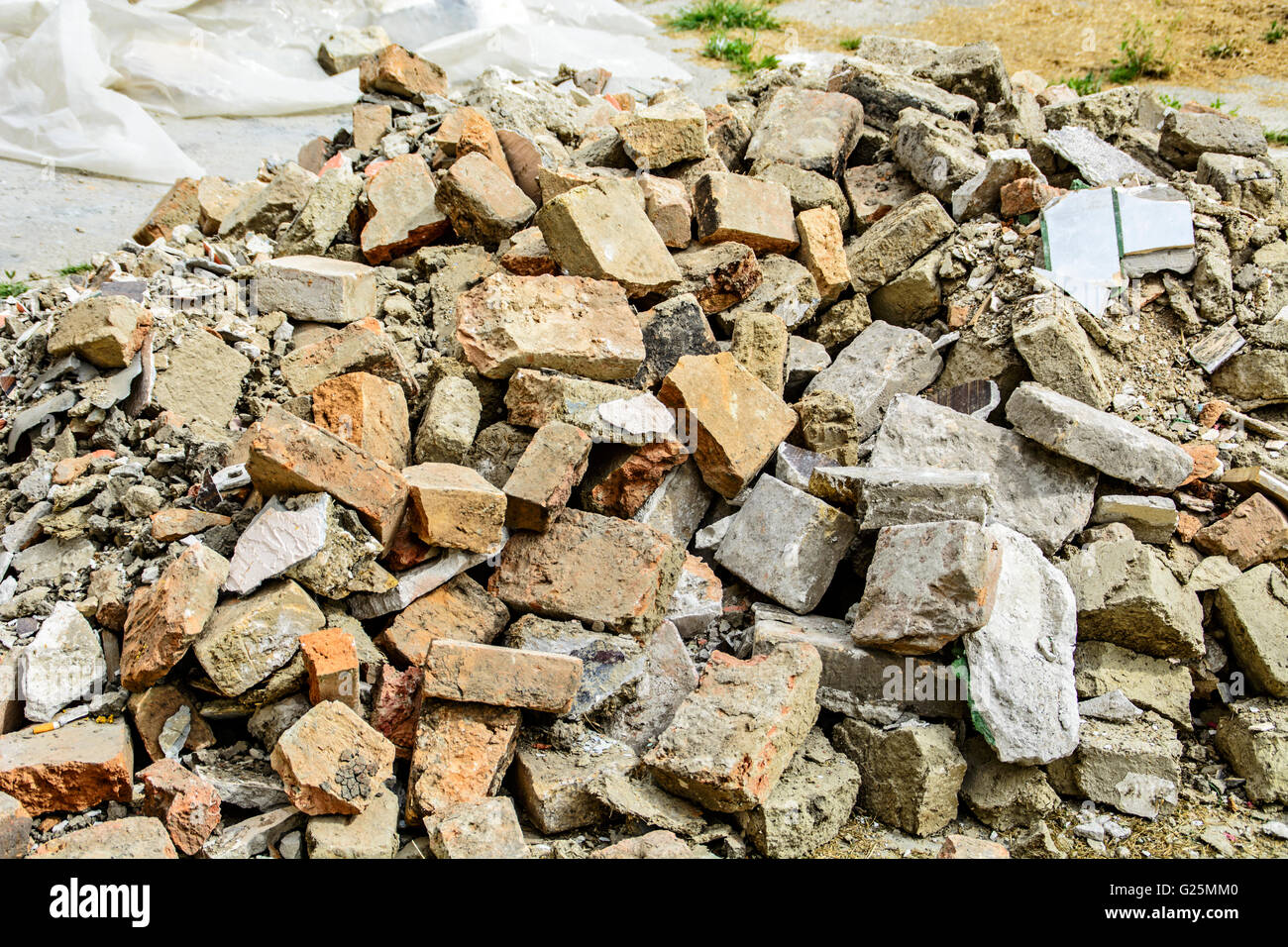 Scattered photos hi-res stock photography and images - Alamy