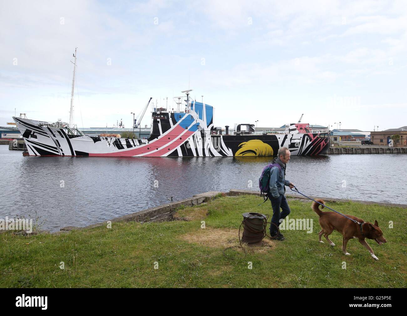 As artist ciara phillips unveils her design hi-res stock photography ...