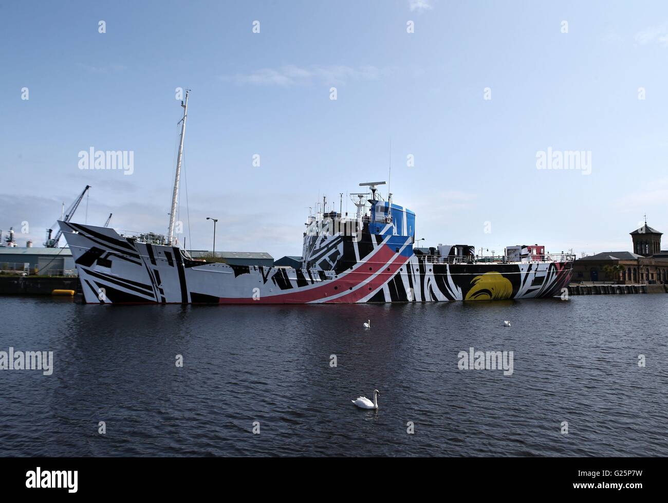 As artist ciara phillips unveils her design hi-res stock photography ...