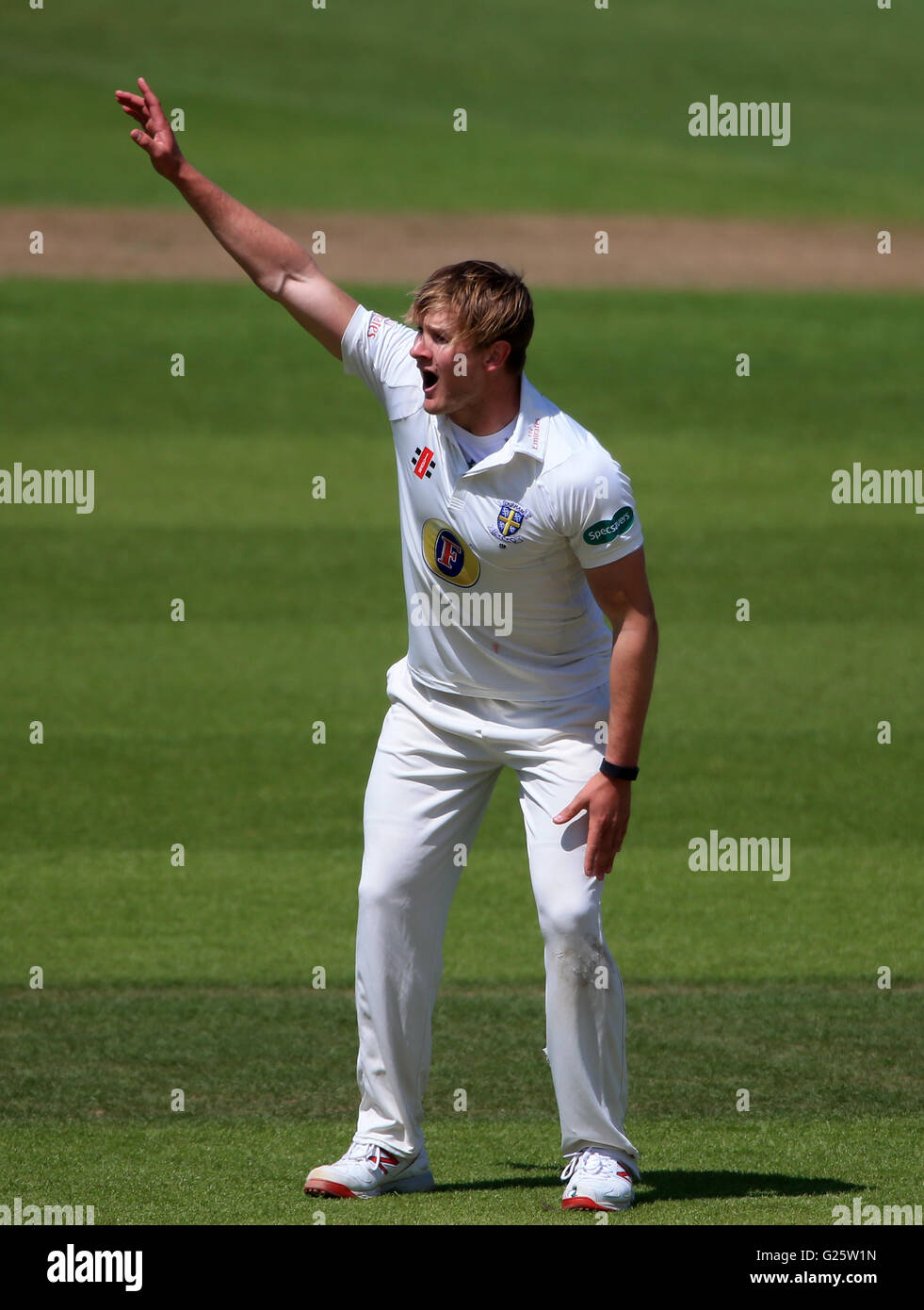Durham bowler barry mccarthy hi-res stock photography and images - Alamy
