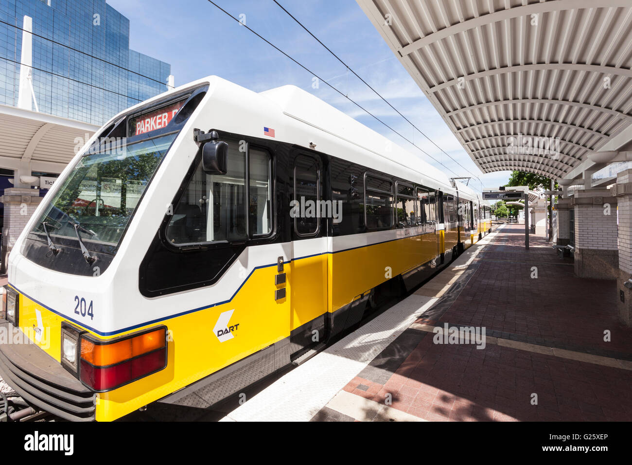 Dallas area rapid transit train hi-res stock photography and images - Alamy