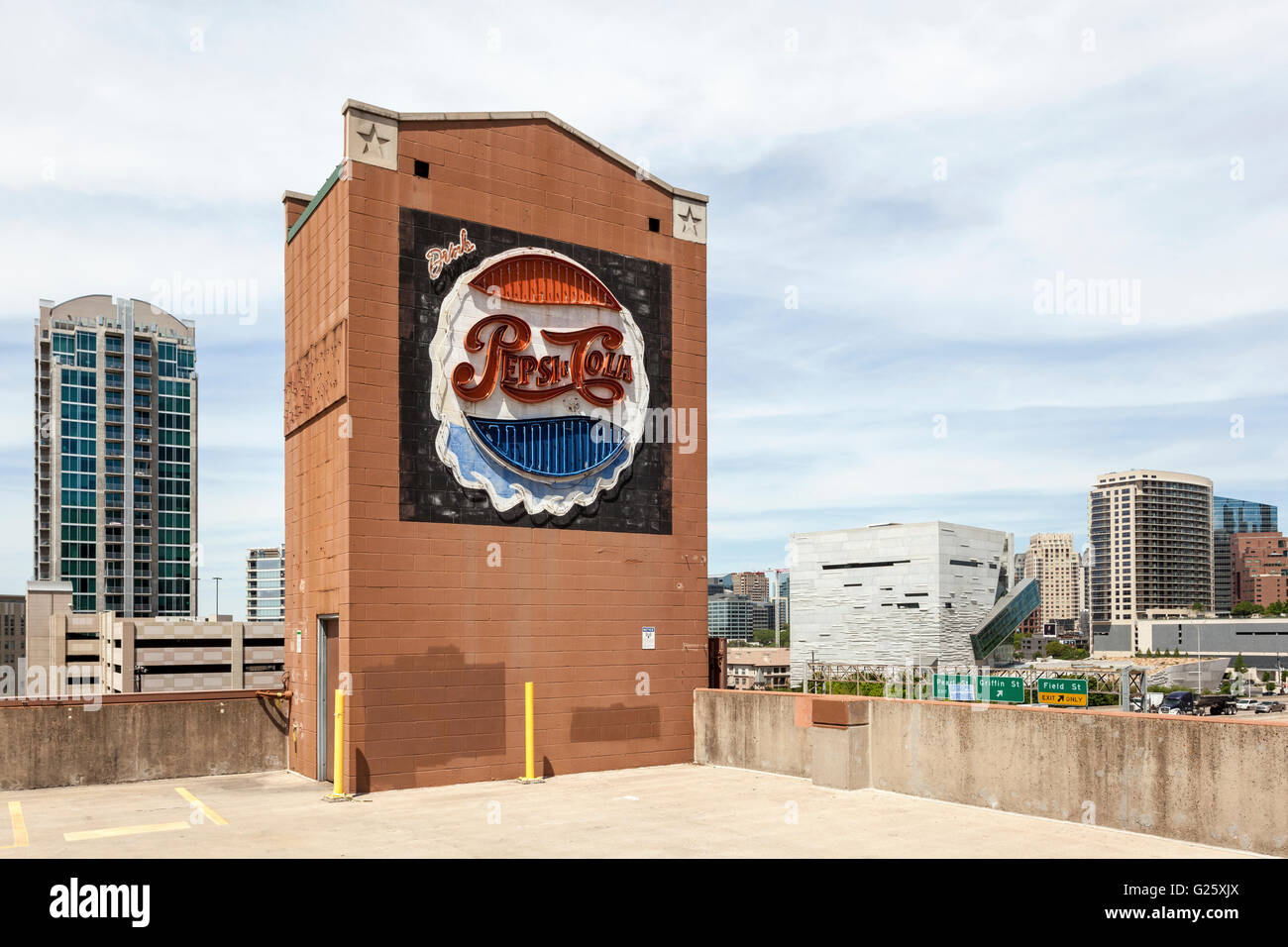 Old pepsi cola commercial hi-res stock photography and images - Alamy