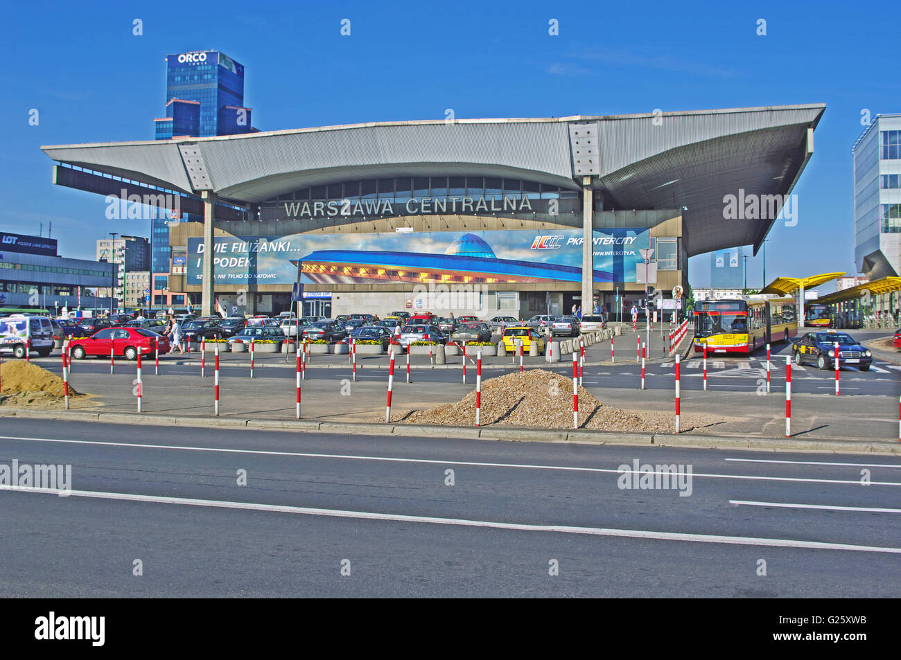 Main line rail hi-res stock photography and images - Alamy