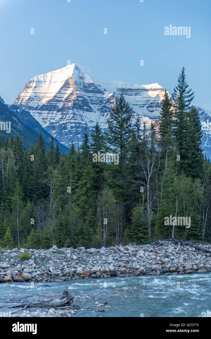 Mt Robson park Stock Photo - Alamy
