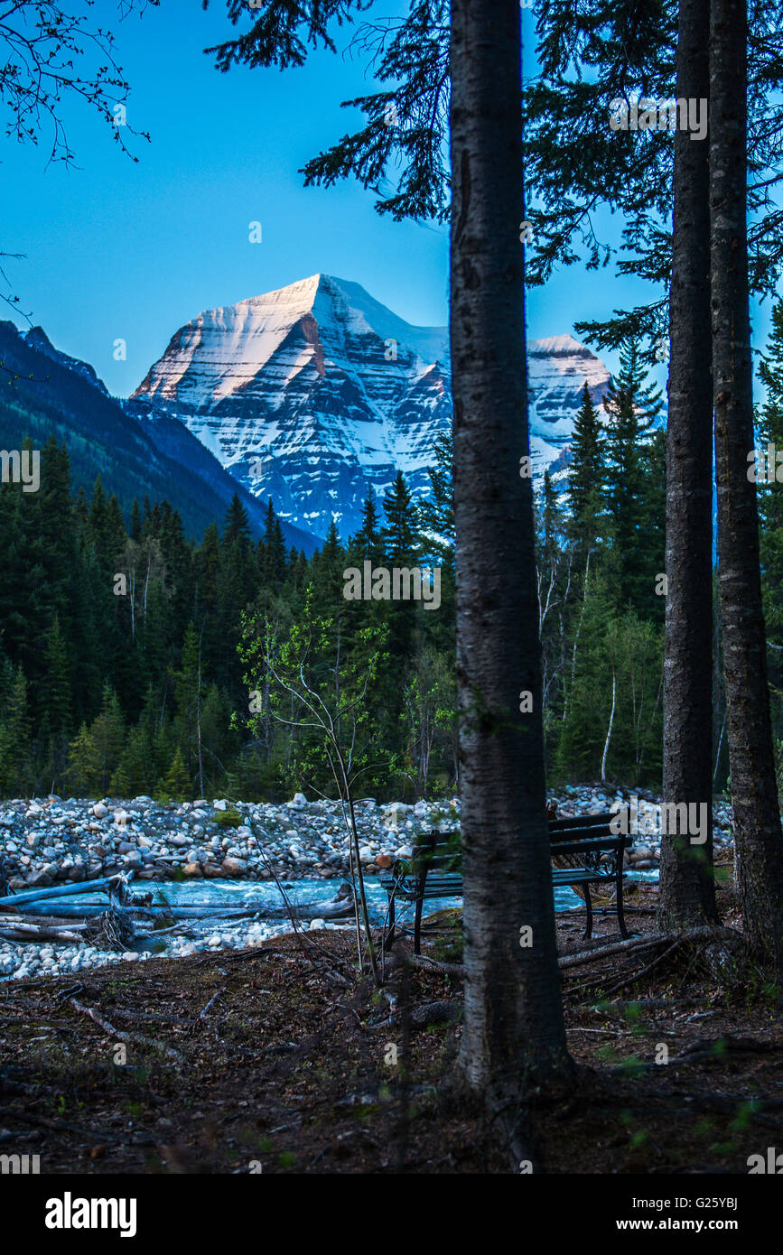 Mt Robson park Stock Photo - Alamy