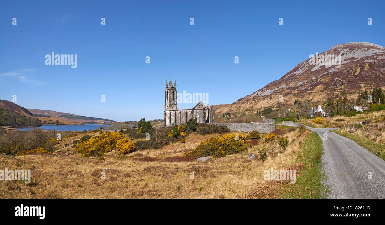 Dunlewy church ruin and Mount Errigal in the Derryveagh mountain range ...