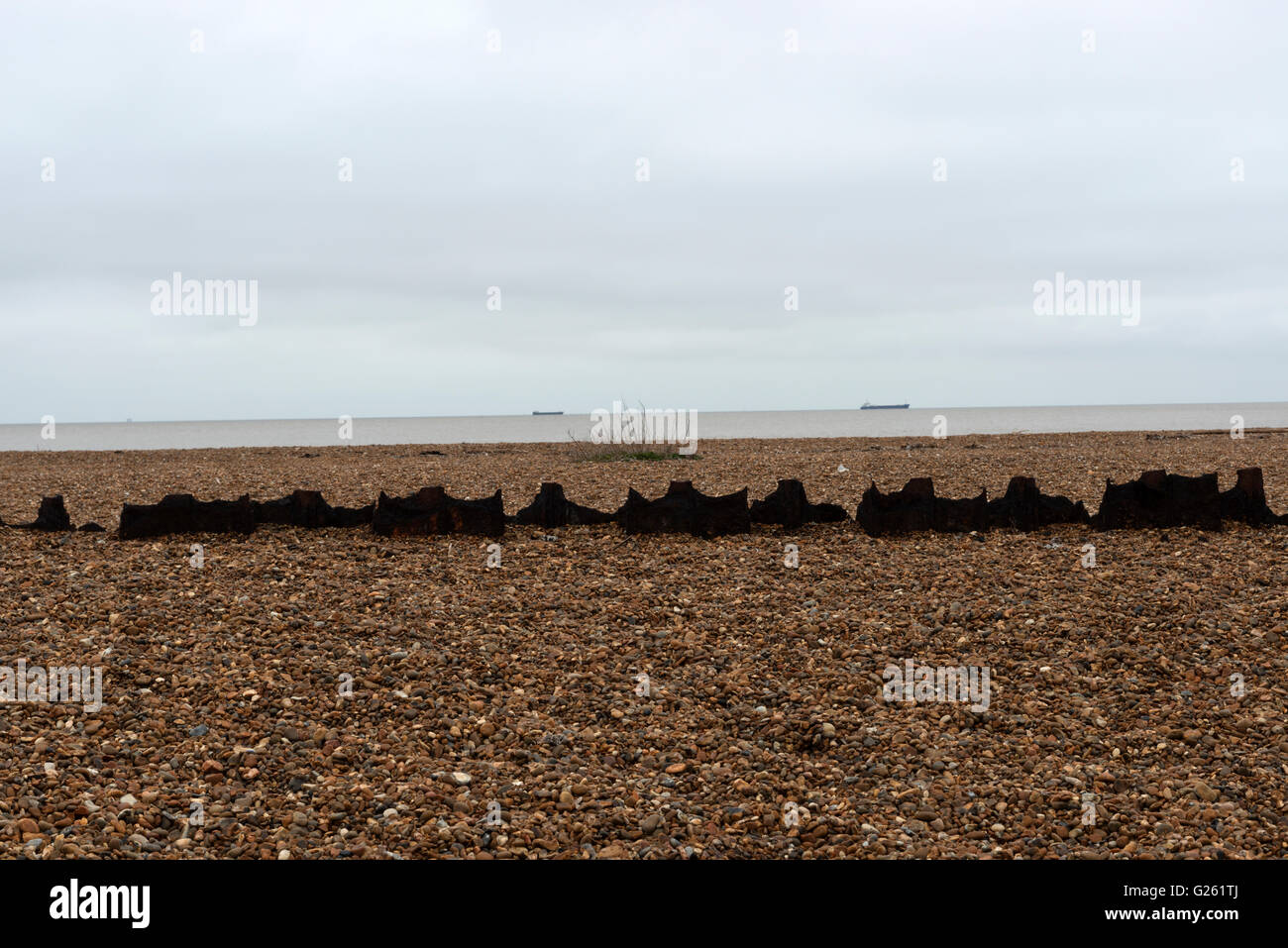Rusted seawall hi-res stock photography and images - Alamy