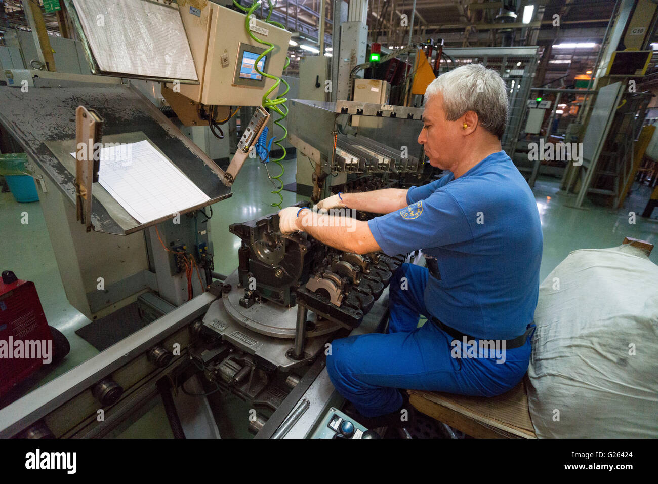 Tehran, Iran. 14th May, 2016. Engines are assembled at the production ...