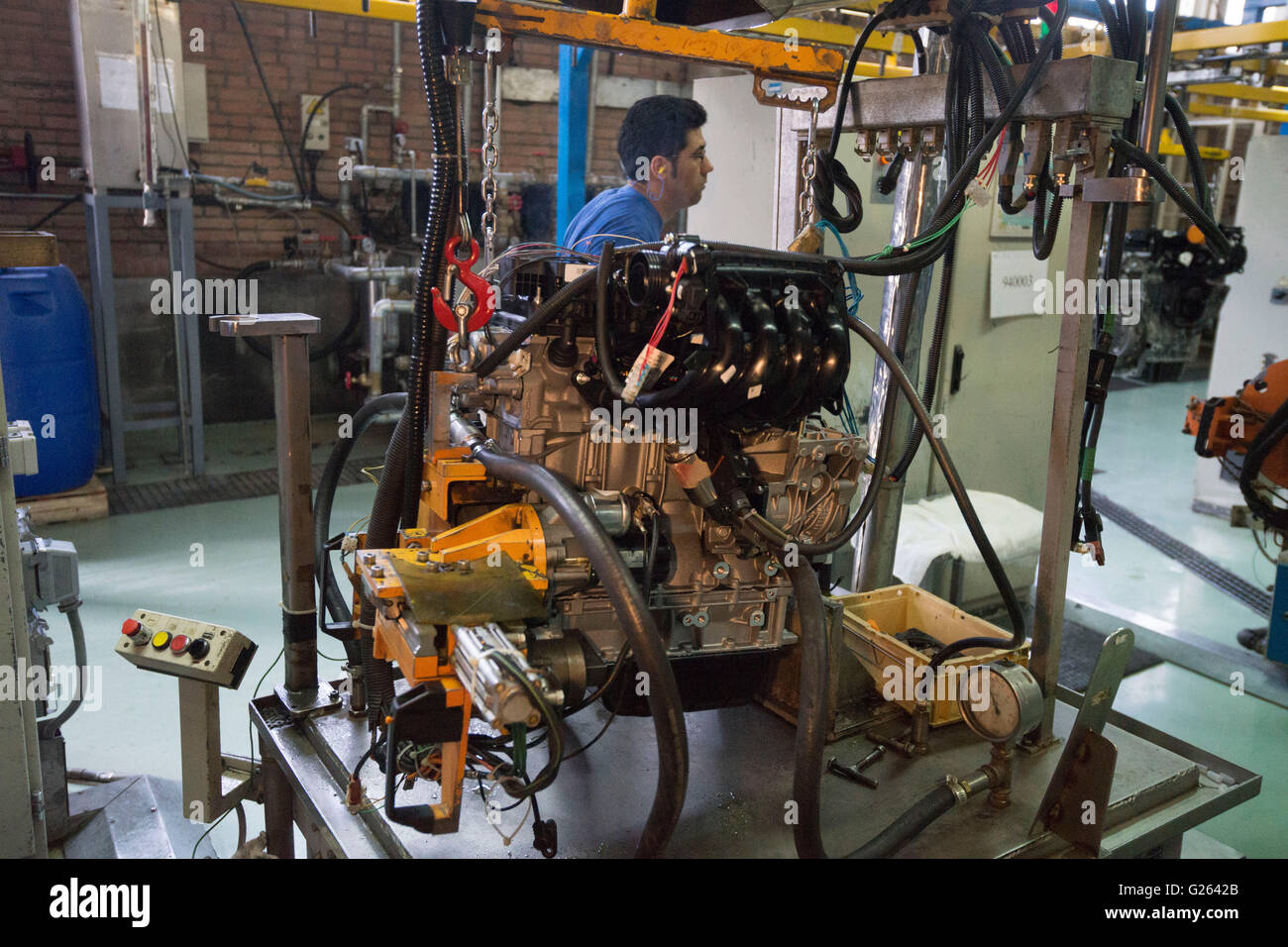 Iran car production hi-res stock photography and images - Alamy