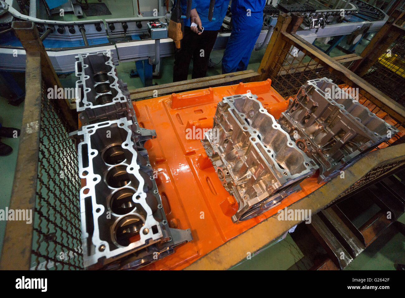Tehran, Iran. 14th May, 2016. Engines are assembled at the production ...
