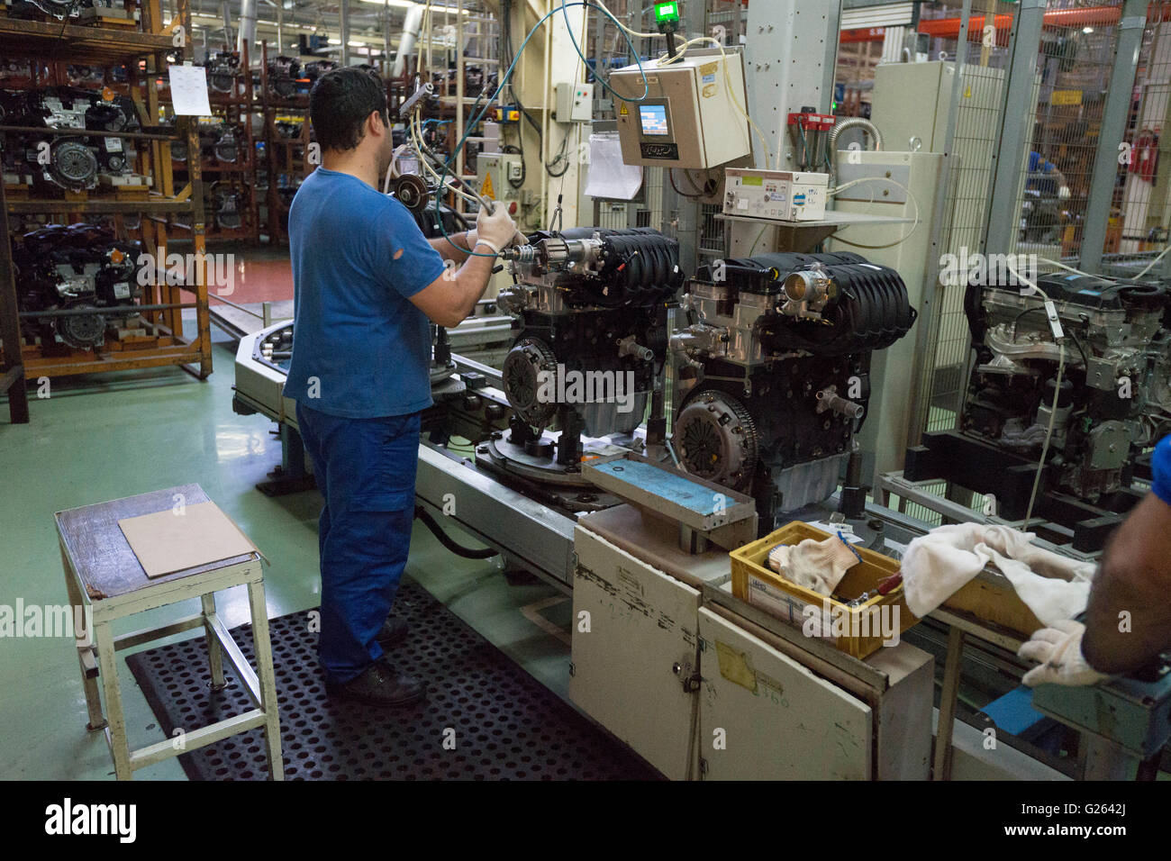 Iran car production hi-res stock photography and images - Alamy