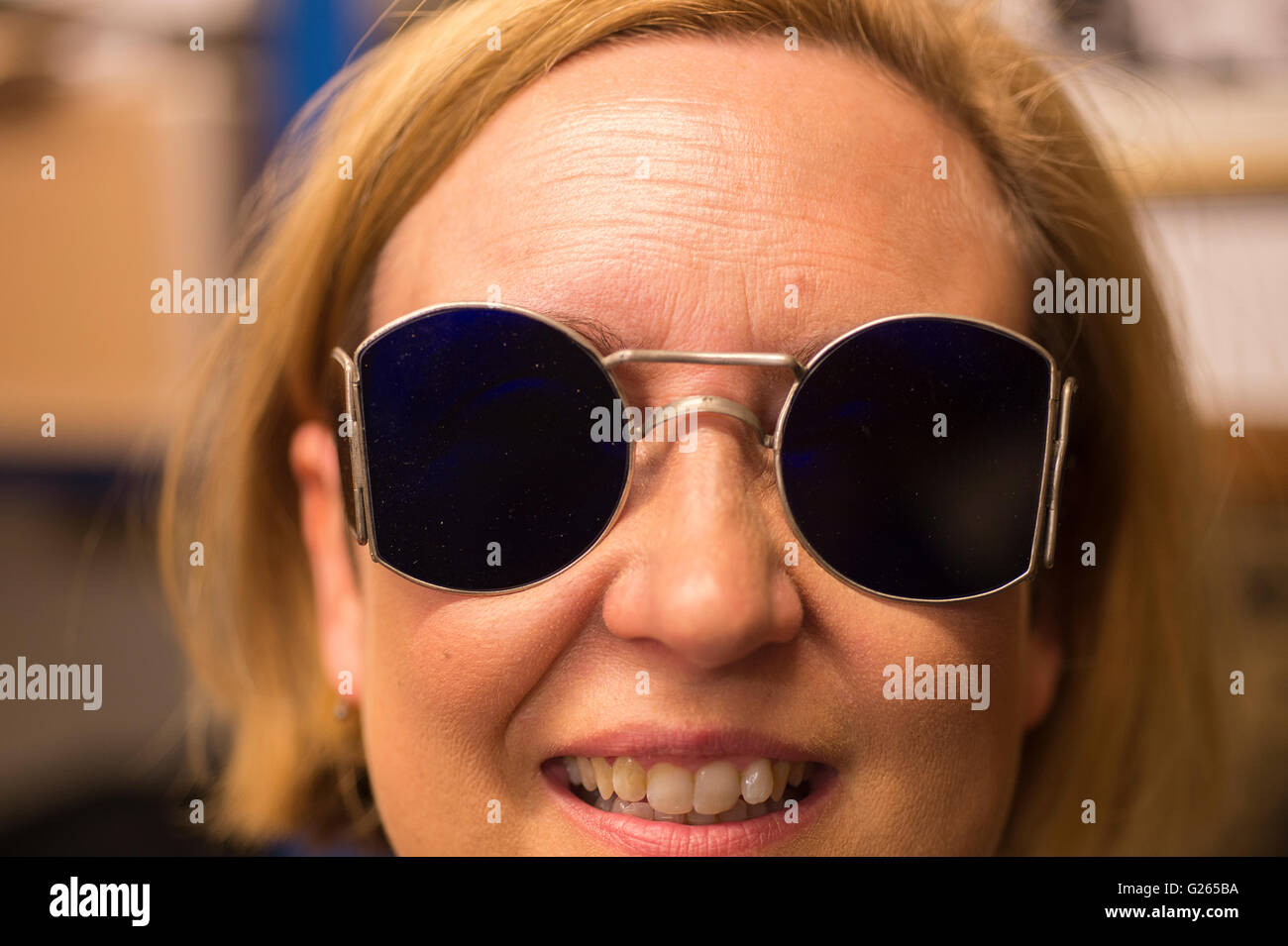 Live spectacles hi-res stock photography and images - Alamy