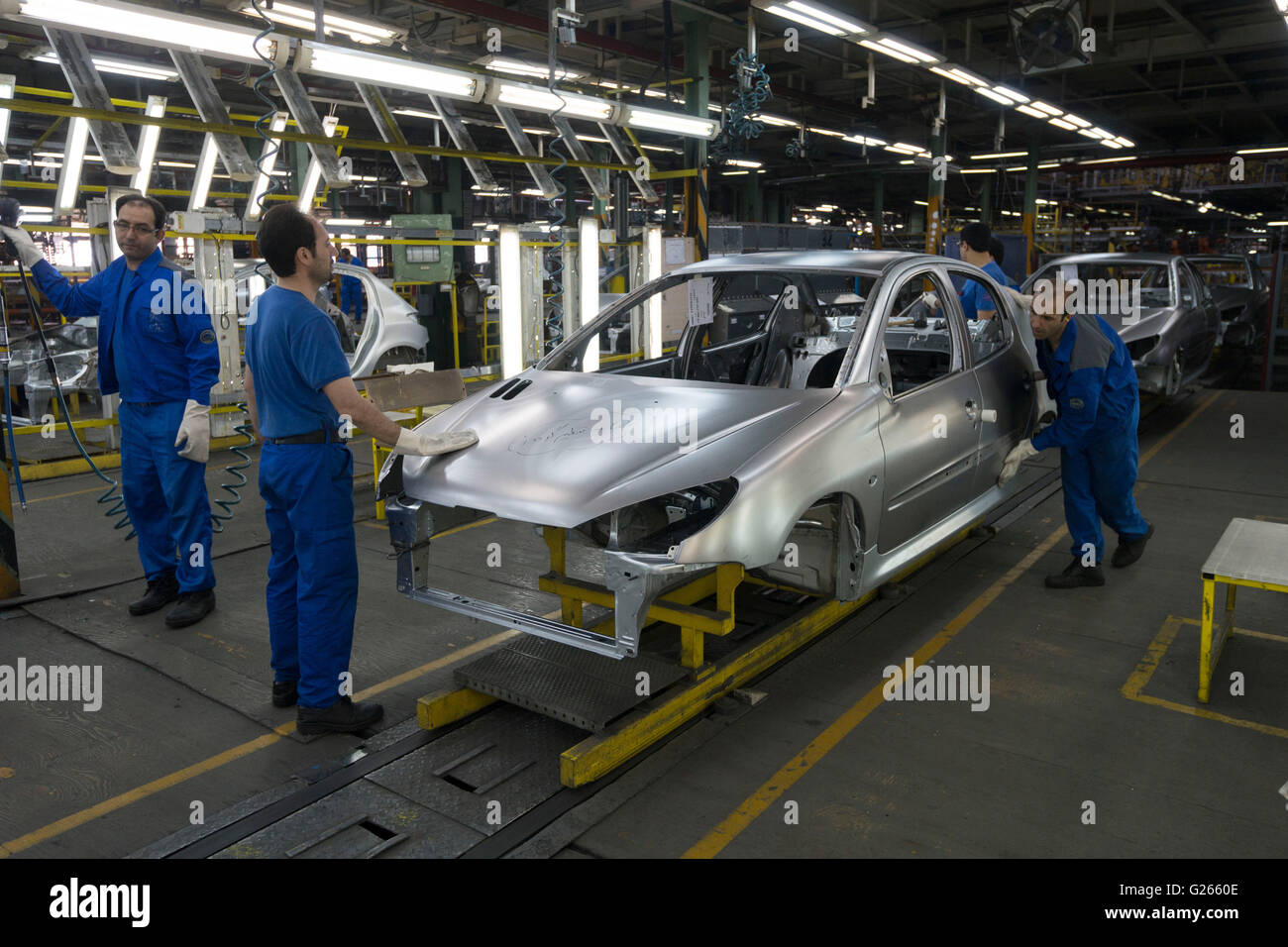 View of the Iranian car manufactory 'Khodro Industrial Grou' in Teheran ...