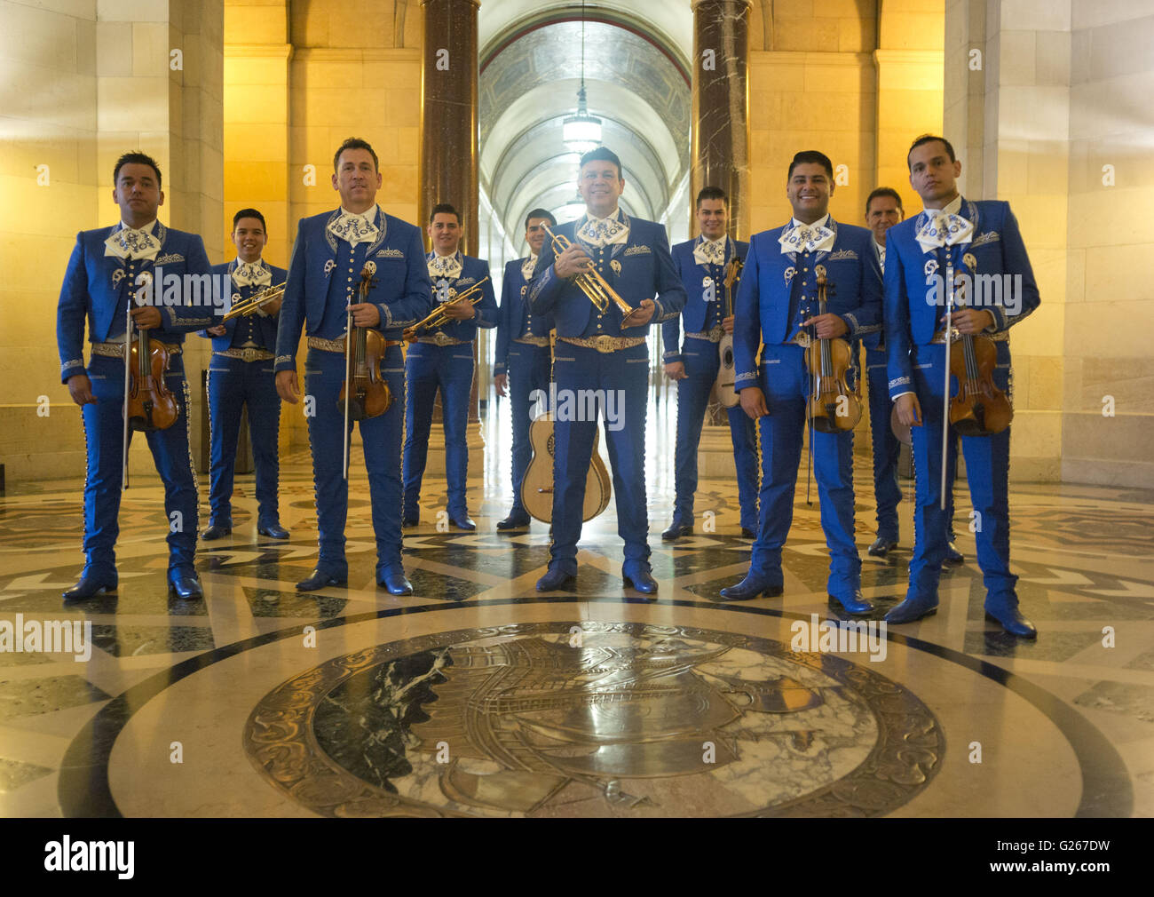 Mariachi sol de mexico hi-res stock photography and images - Alamy