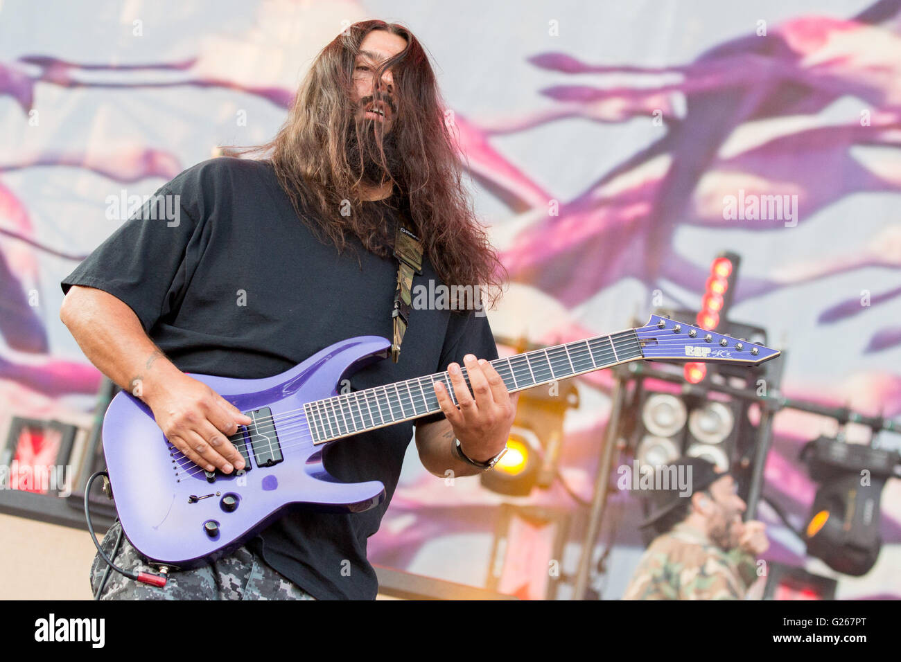 Columbus, Ohio, USA. 22nd May, 2016. Guitarist STEPHEN CARPENTER of ...