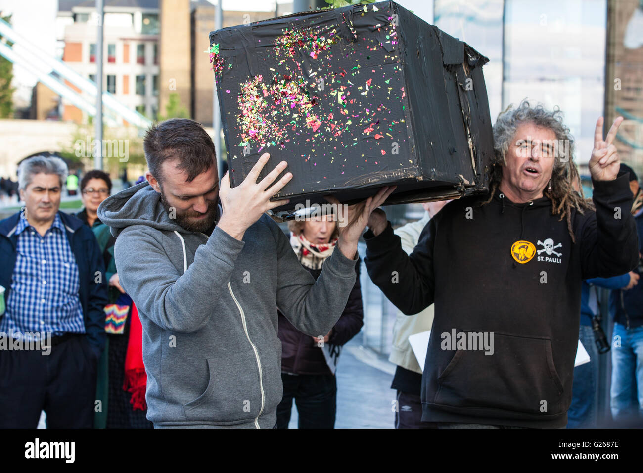 Gay bears hi-res stock photography and images - Alamy