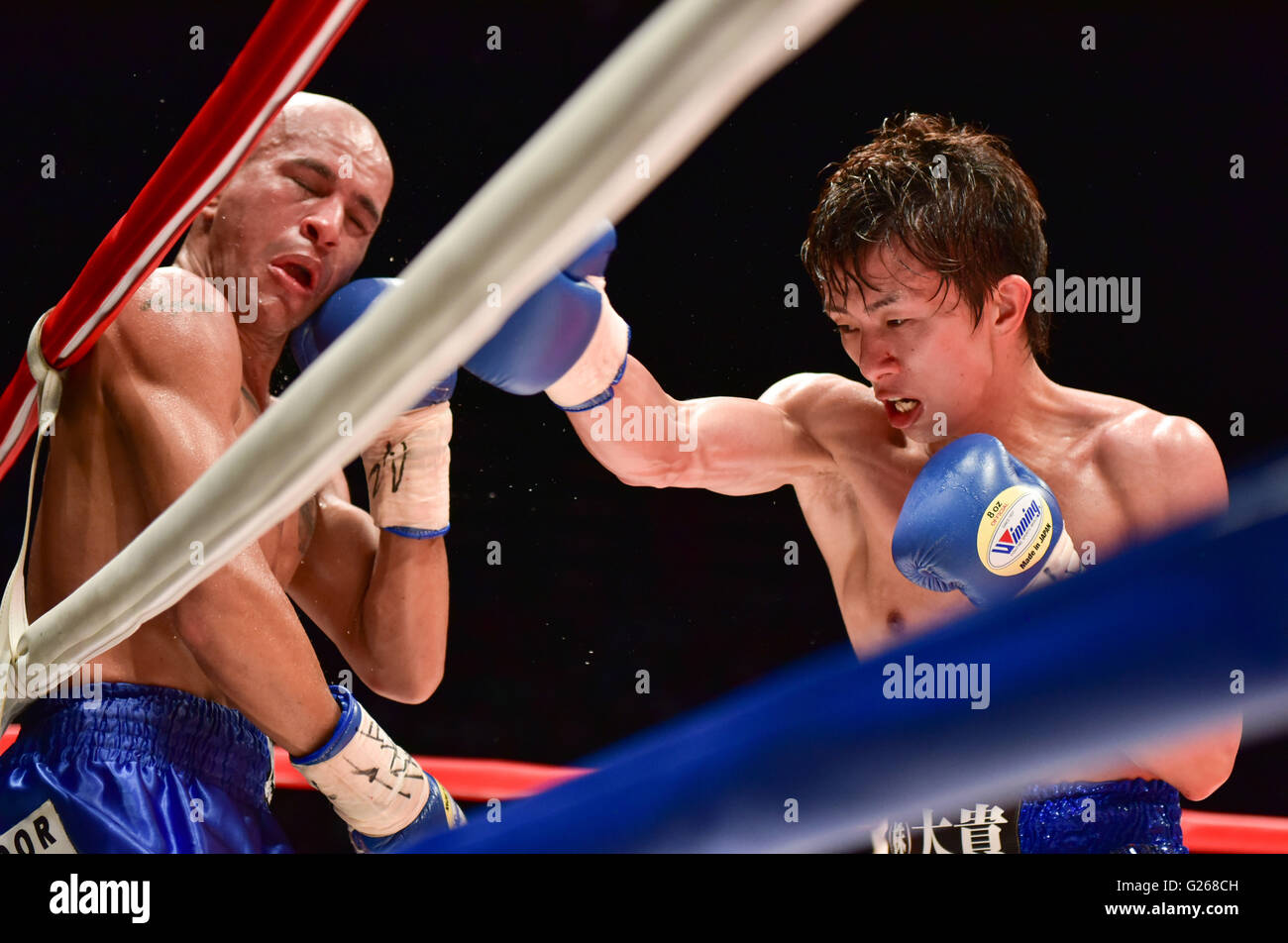 Tokyo, Japan. 27th Apr, 2016. (L-R) Juan Jose Landaeta (VEN), Ryoichi ...