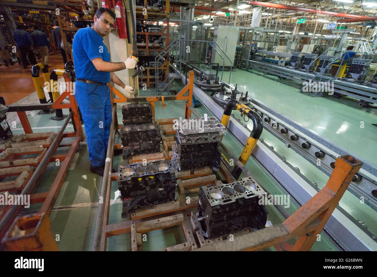 Tehran, Iran. 14th May, 2016. Engines are mounted at the production ...