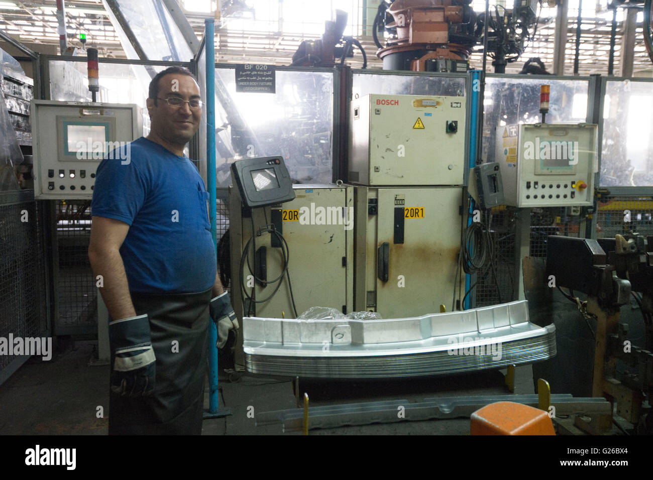 Iran car production hi-res stock photography and images - Alamy