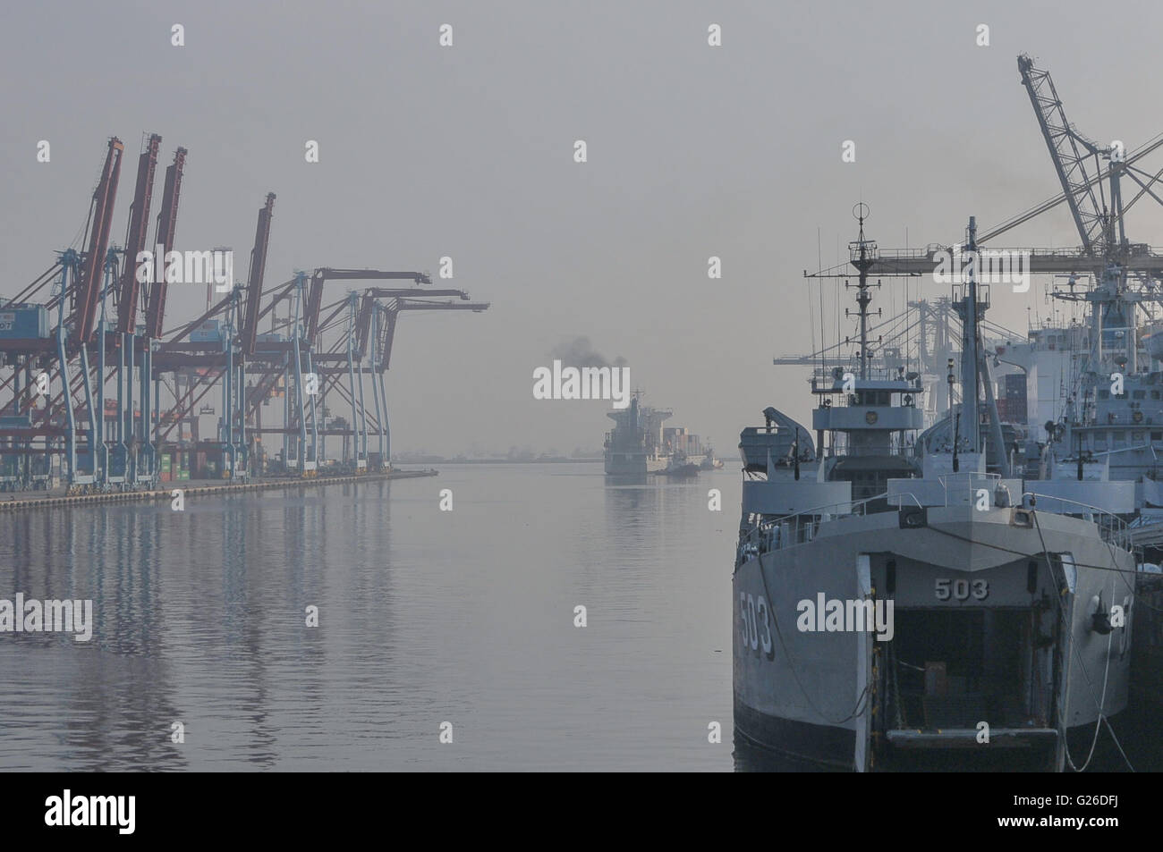 Port of tanjung priok indonesia hi-res stock photography and images - Alamy