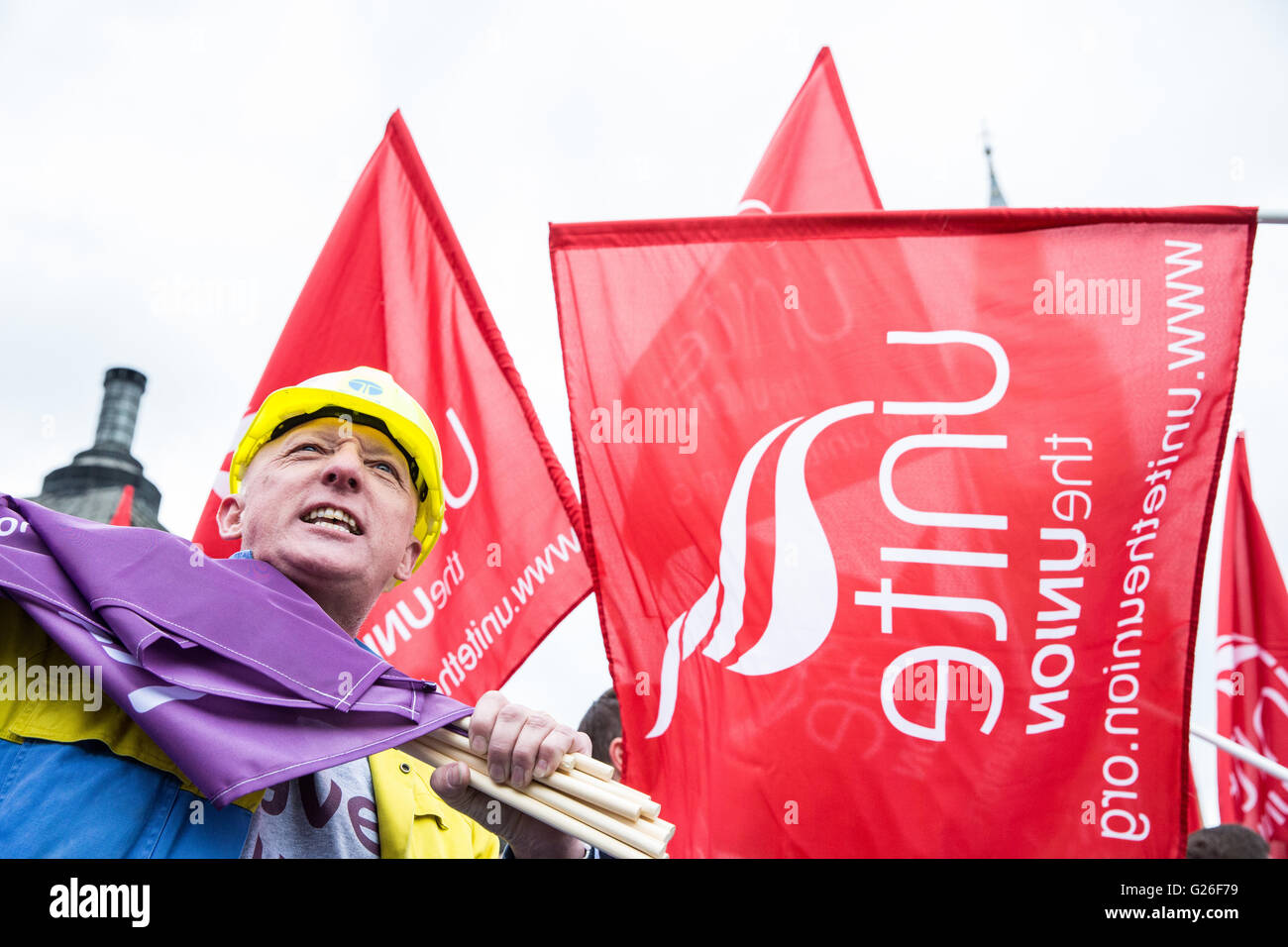 London, UK. 25th May, 2016. Hundreds of steelworkers march through ...