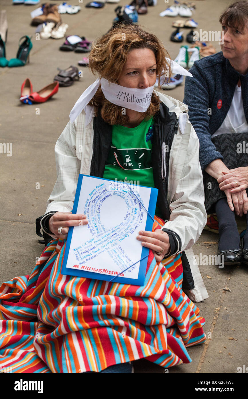 London, UK. 25th May, 2016. Campaigners from #MEAction outside the ...