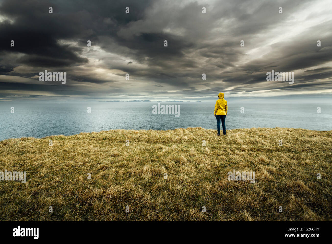 Woman contemplating a beautiful landscape Stock Photo - Alamy