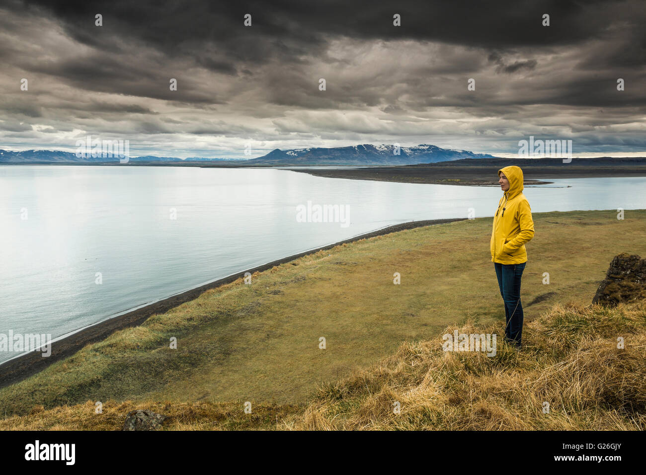 Woman contemplating a beautiful landscape Stock Photo - Alamy
