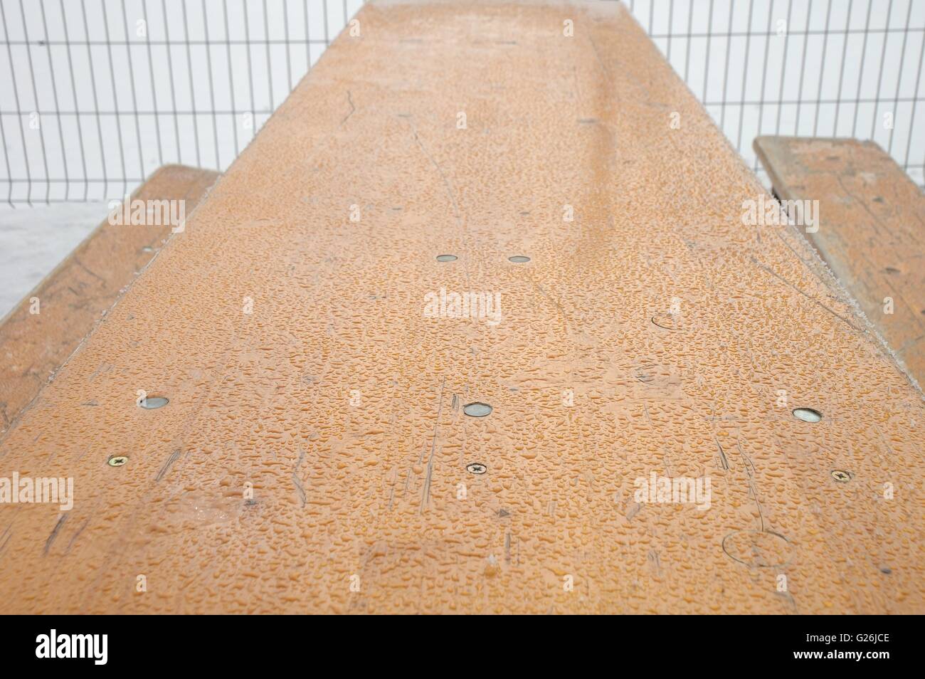 White wooden tables hi-res stock photography and images - Alamy