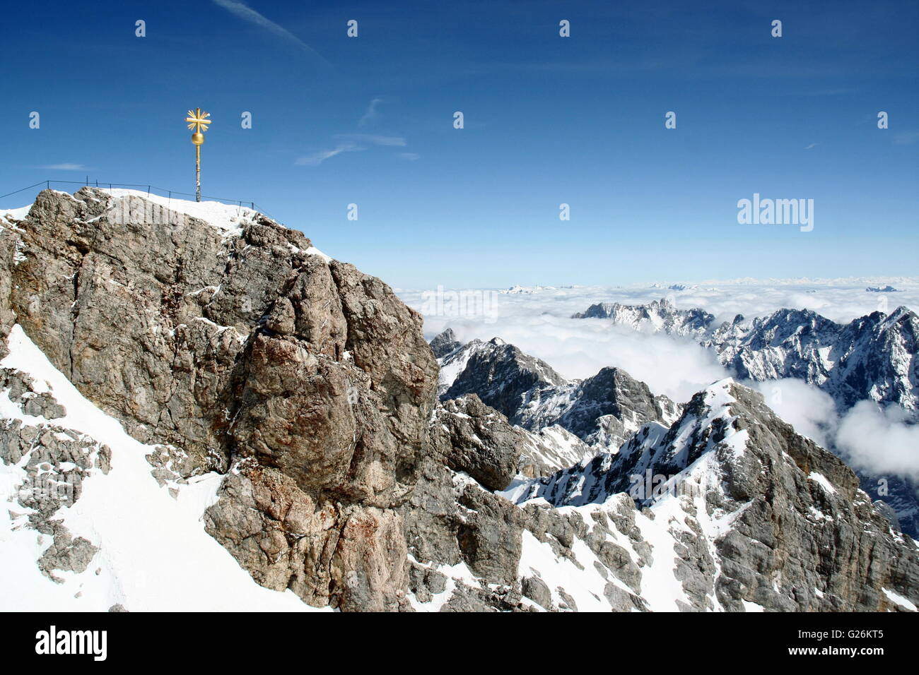 Gold summit hi-res stock photography and images - Alamy