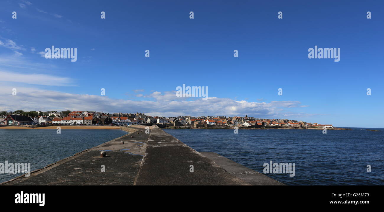 Anstruther waterfront and pier Fife Scotland May 2016 Stock Photo - Alamy