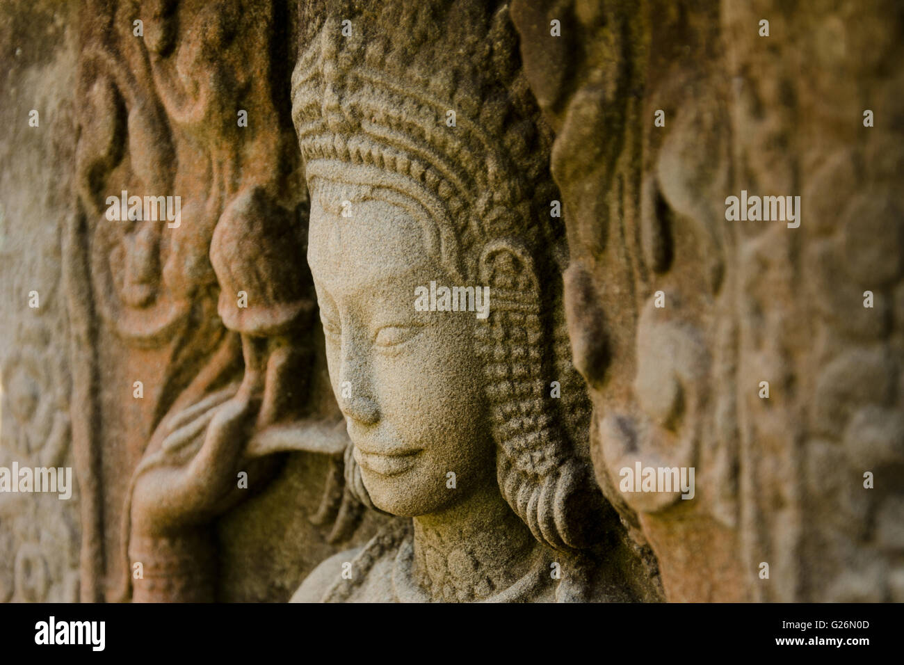 Relief,apsara dancer in angkor wat hi-res stock photography and images ...