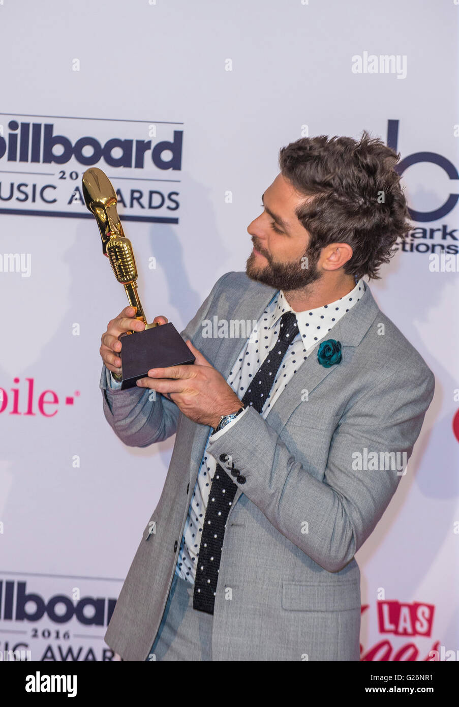 Thomas rhett hi-res stock photography and images - Alamy