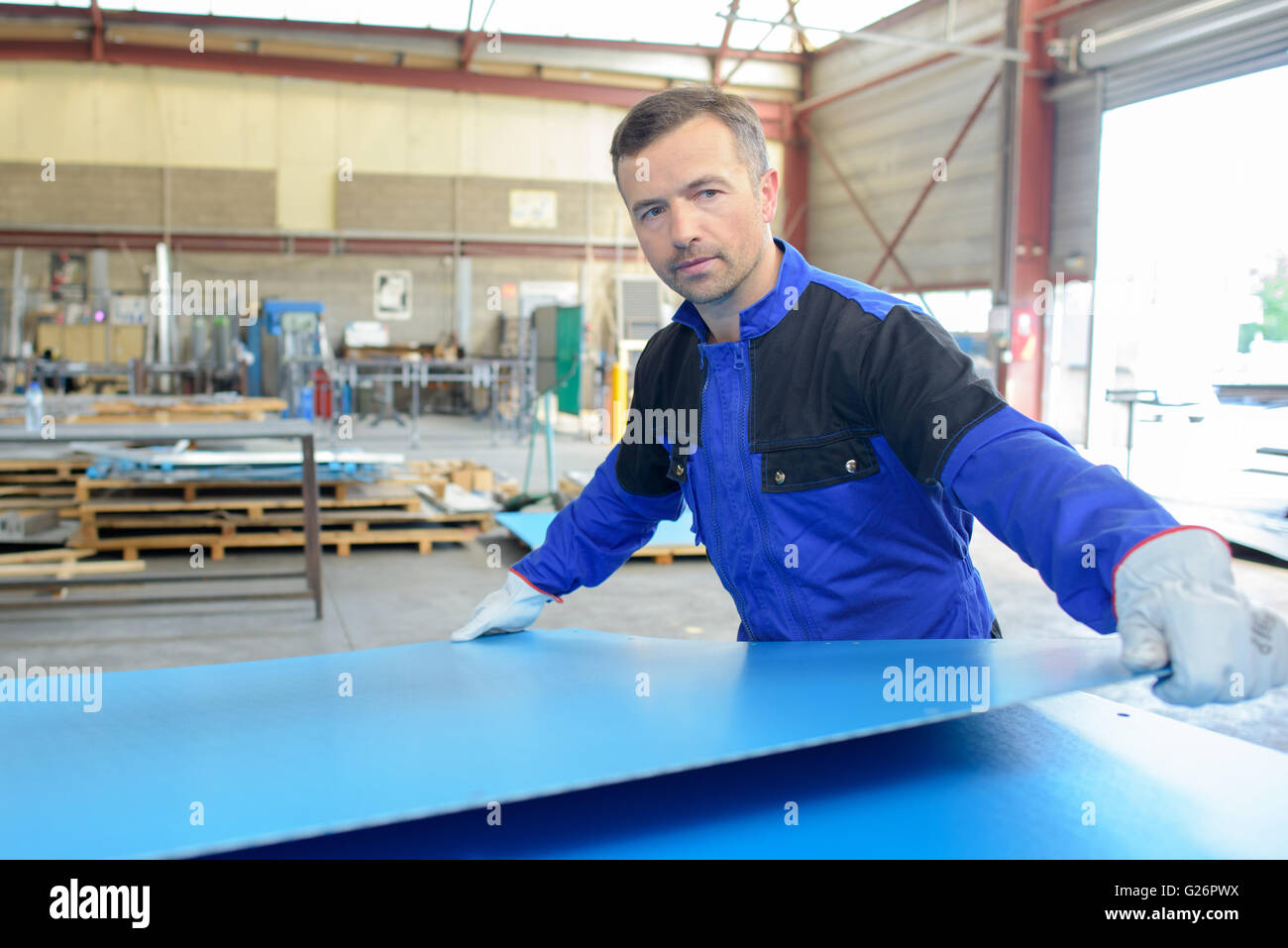 Male woker hi-res stock photography and images - Alamy