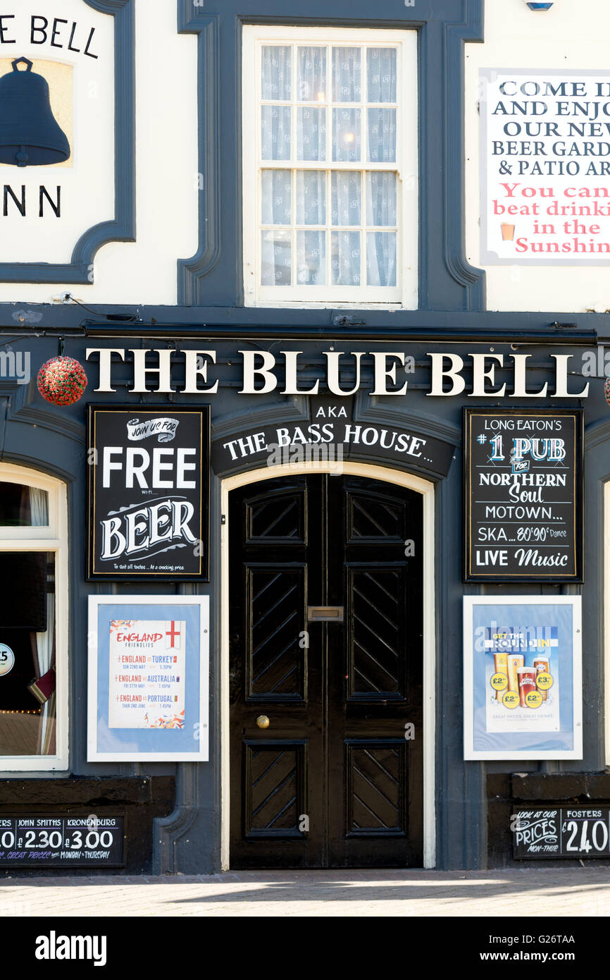 Blue bell inn hi-res stock photography and images - Alamy