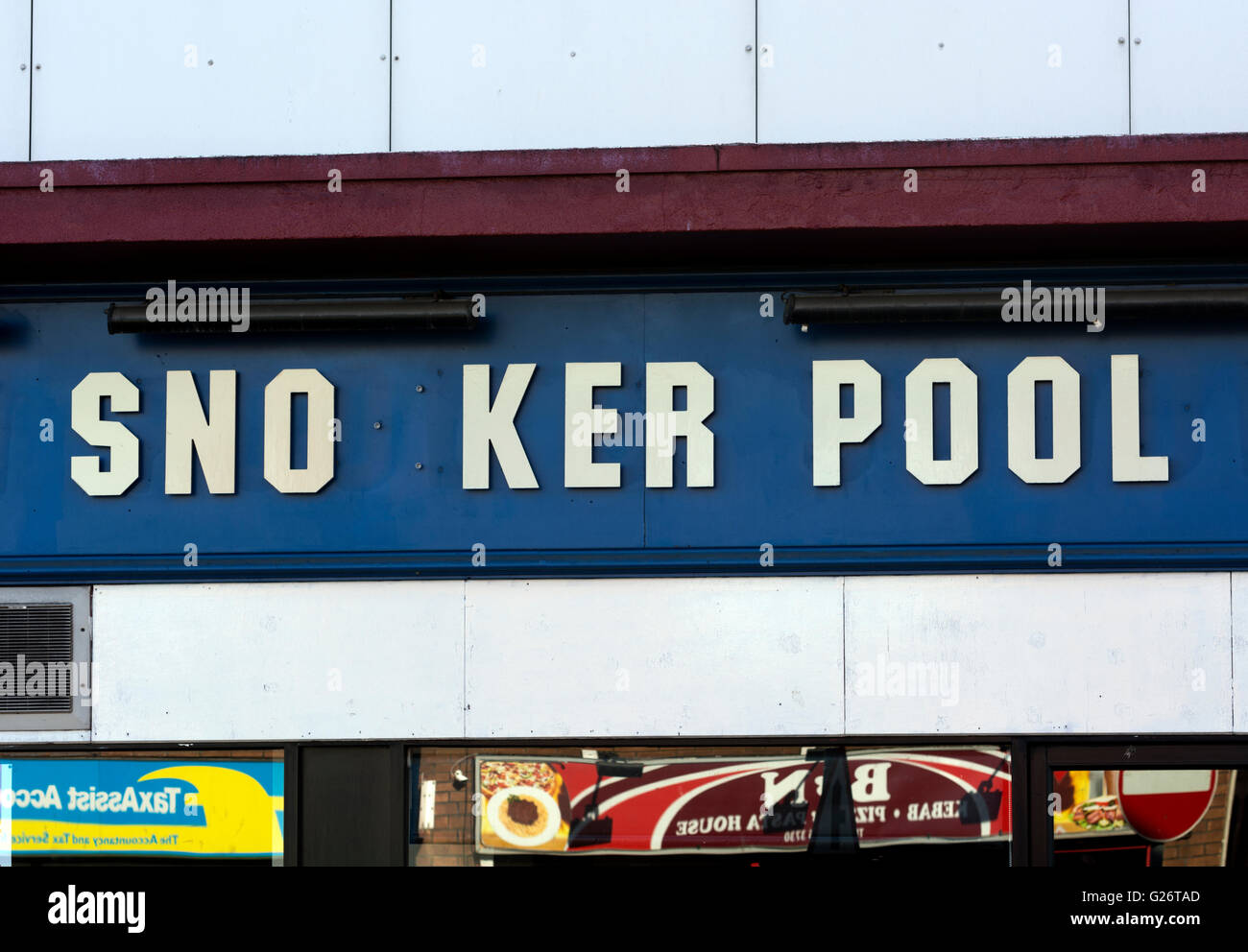 Sign missing letter hi-res stock photography and images - Alamy