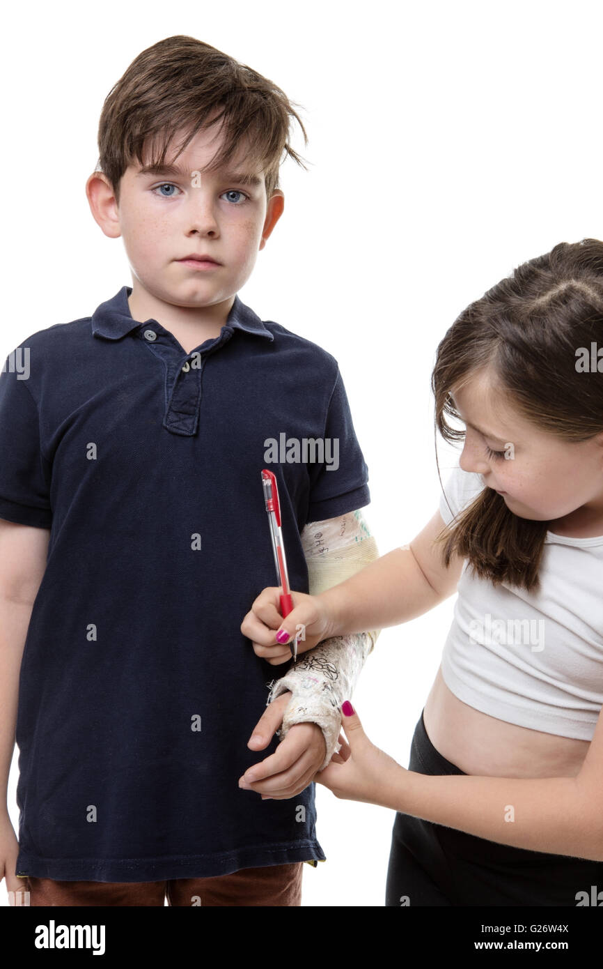 Arm cast and drawing hi-res stock photography and images - Alamy