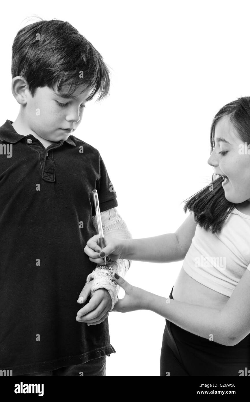 Arm cast girl Black and White Stock Photos & Images - Alamy
