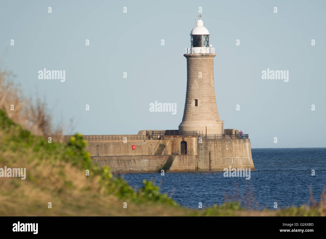The North Pier Lighthouse at Tynemouth Stock Photo - Alamy