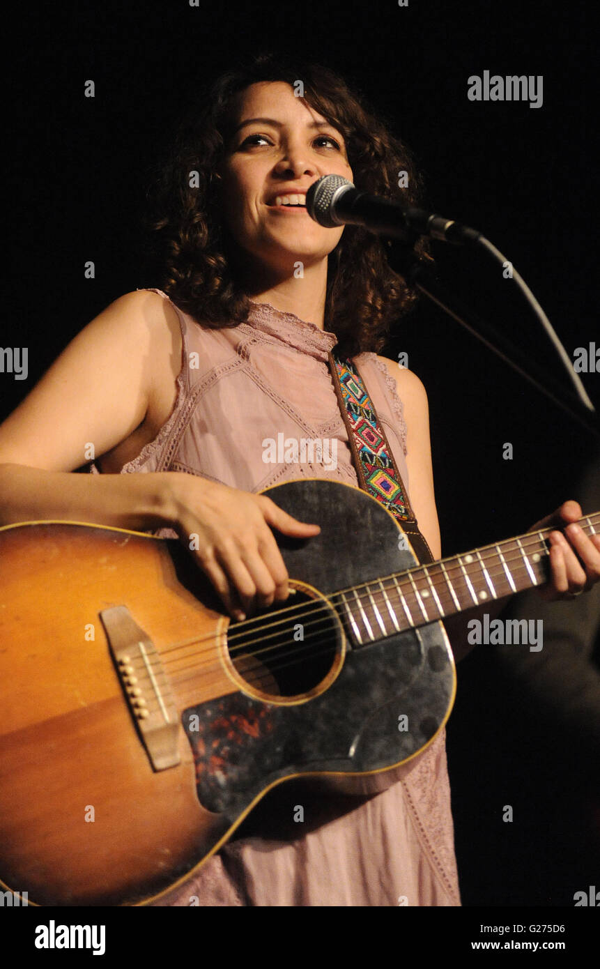 Gaby moreno hi-res stock photography and images - Alamy