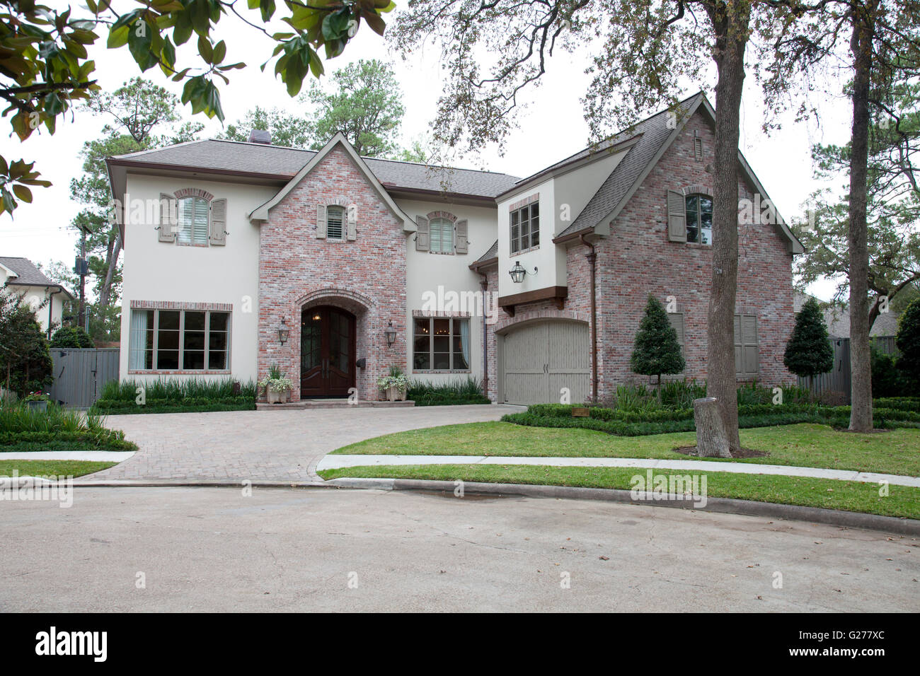 Photograph of a Private Home in the United States Stock Photo - Alamy