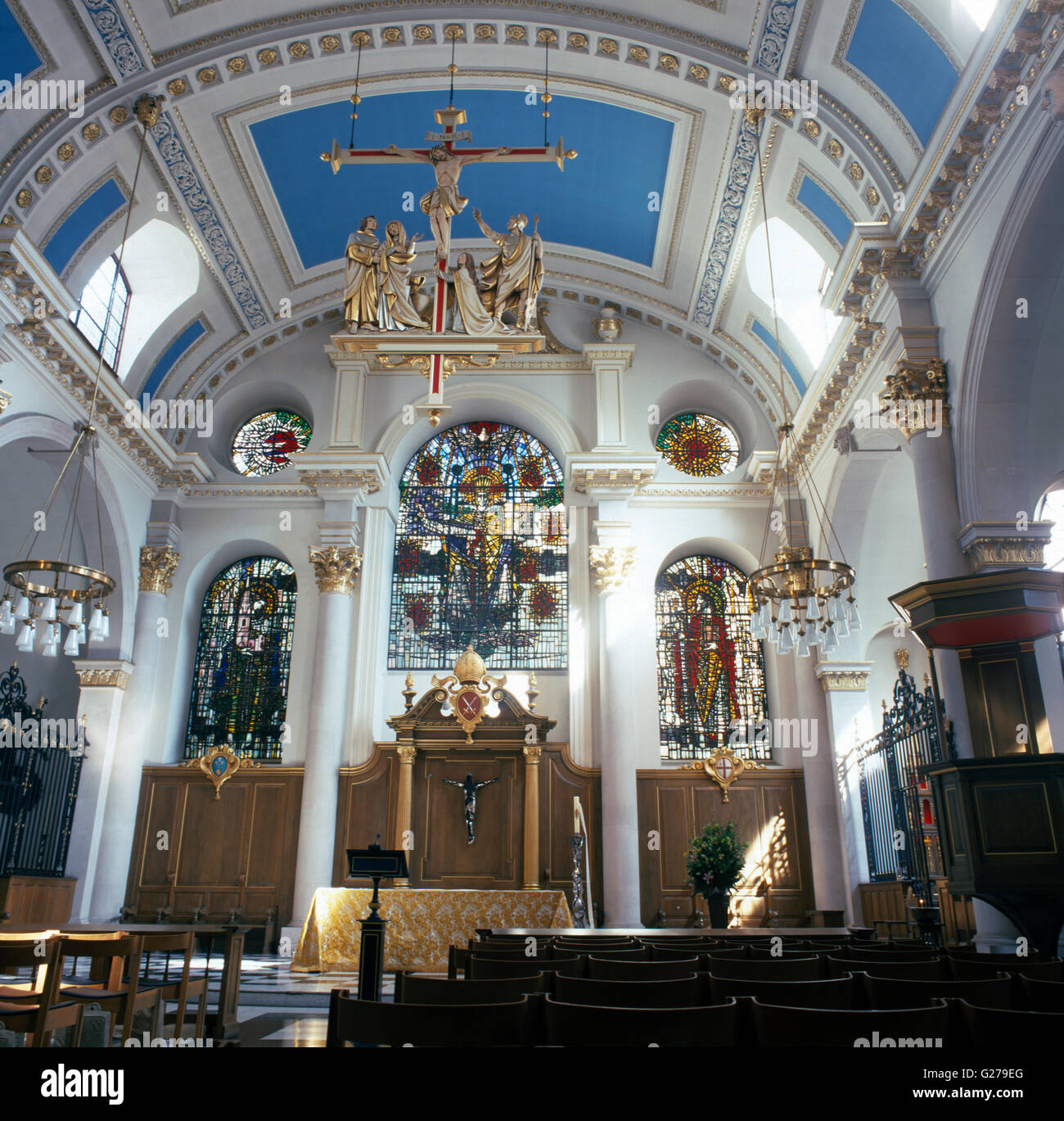 London England Saint Mary Le Bow Church Interior Stock Photo - Alamy