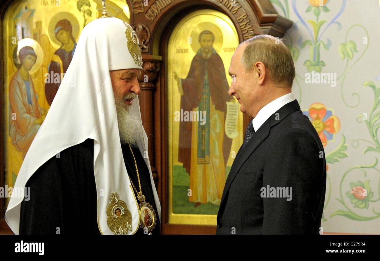 Patriarch kirill putin High Resolution Stock Photography and Images - Alamy