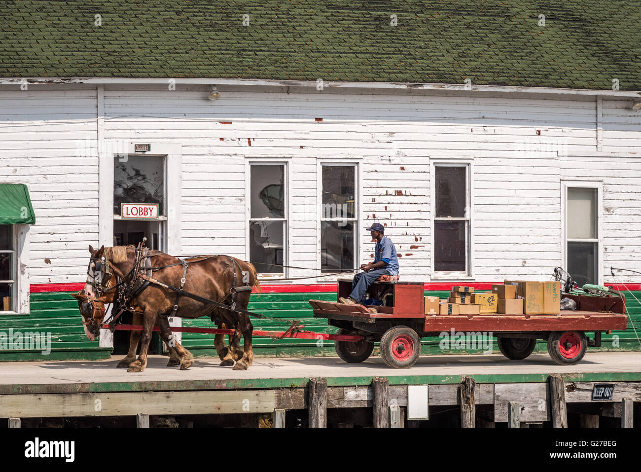 Island freight hi-res stock photography and images - Alamy