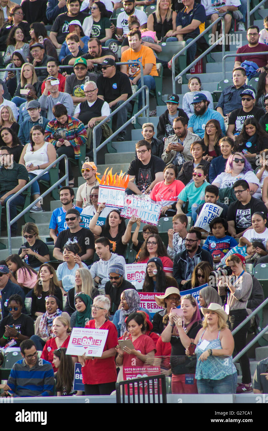 The Crowd at the Rally for Vermont Senator and Democratic presidential ...