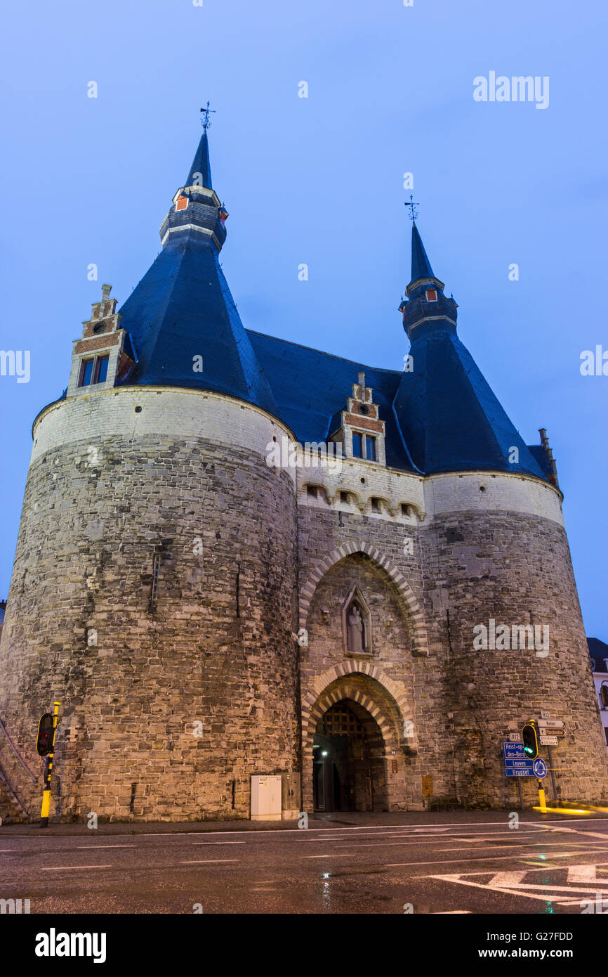 Remaining gate structure hi-res stock photography and images - Alamy