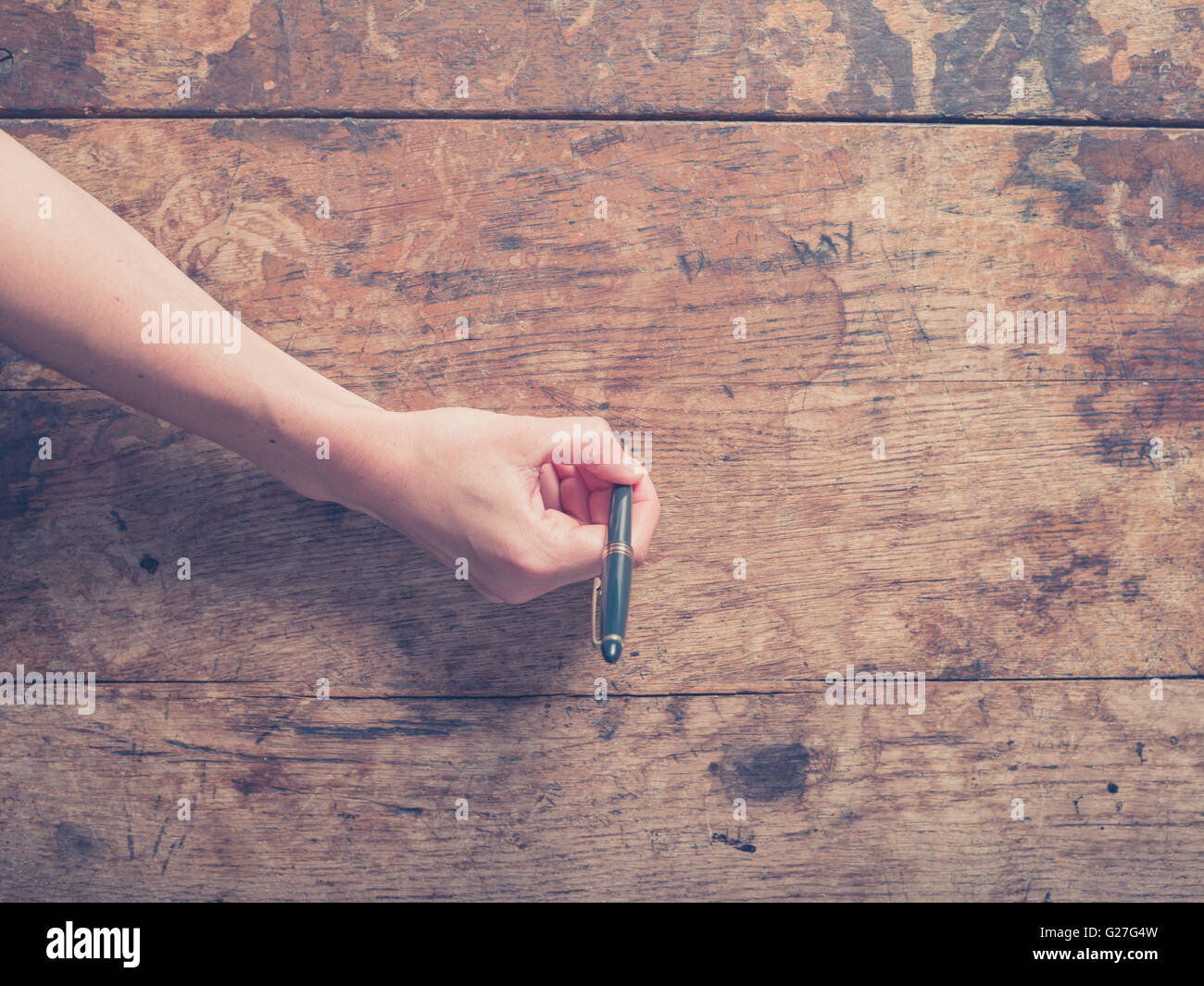 Hand pen desk hi-res stock photography and images - Alamy
