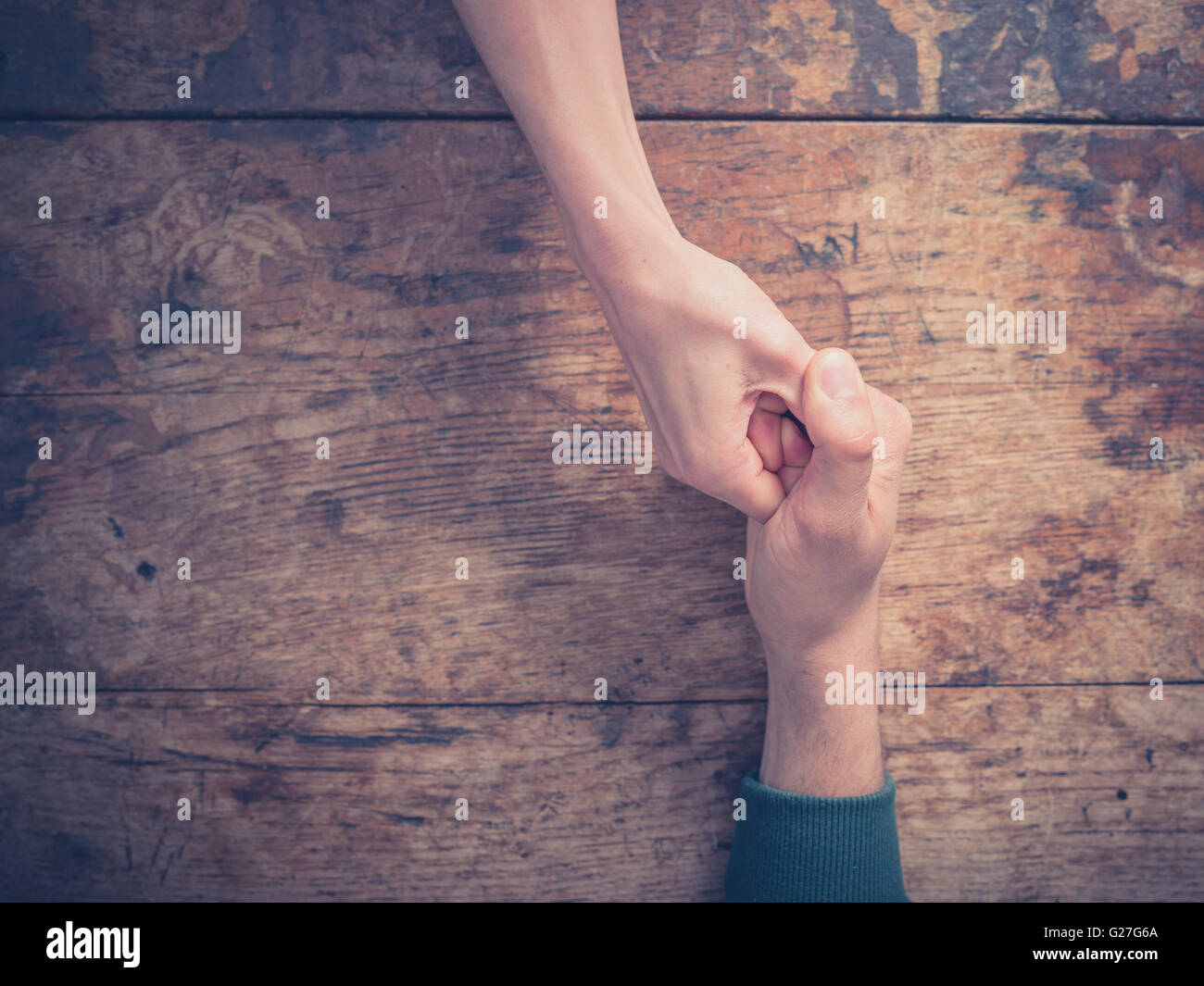 Thumb war game hi-res stock photography and images - Alamy