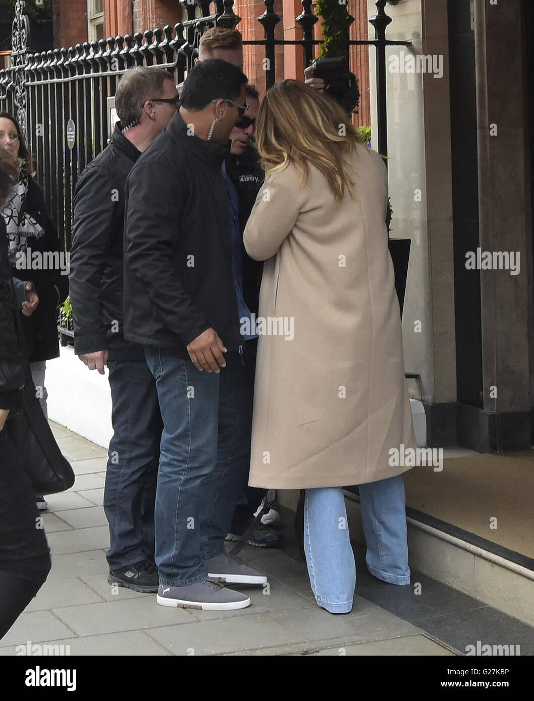 Jennifer Lopez seen arriving at Claridge's Featuring: Jennifer Lopez ...
